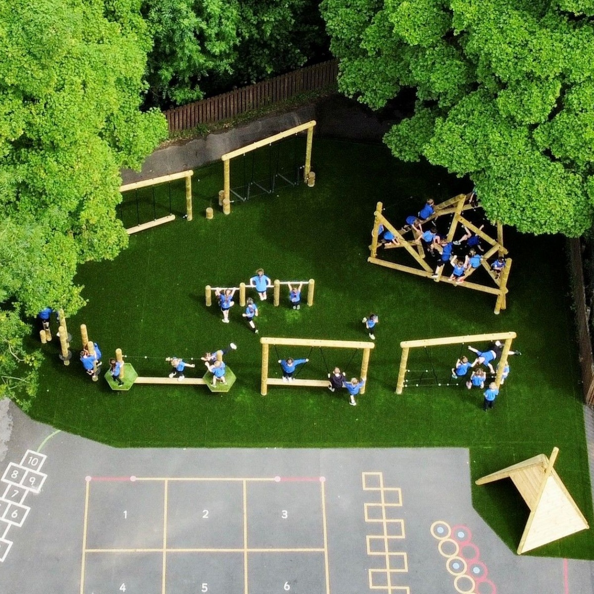 Disley Primary School - New Trim Trail